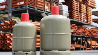 How to Tell If a Propane Tank Is Empty Without a Gauge - SHTFPreparedness