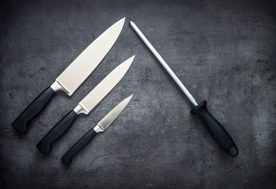 Drop Point Knife vs Clip Point Knife: What’s the Difference