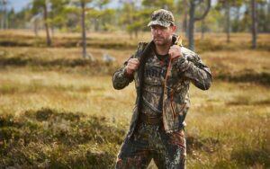 What to Wear Hunting? Hunting Clothes Advice for Beginners
